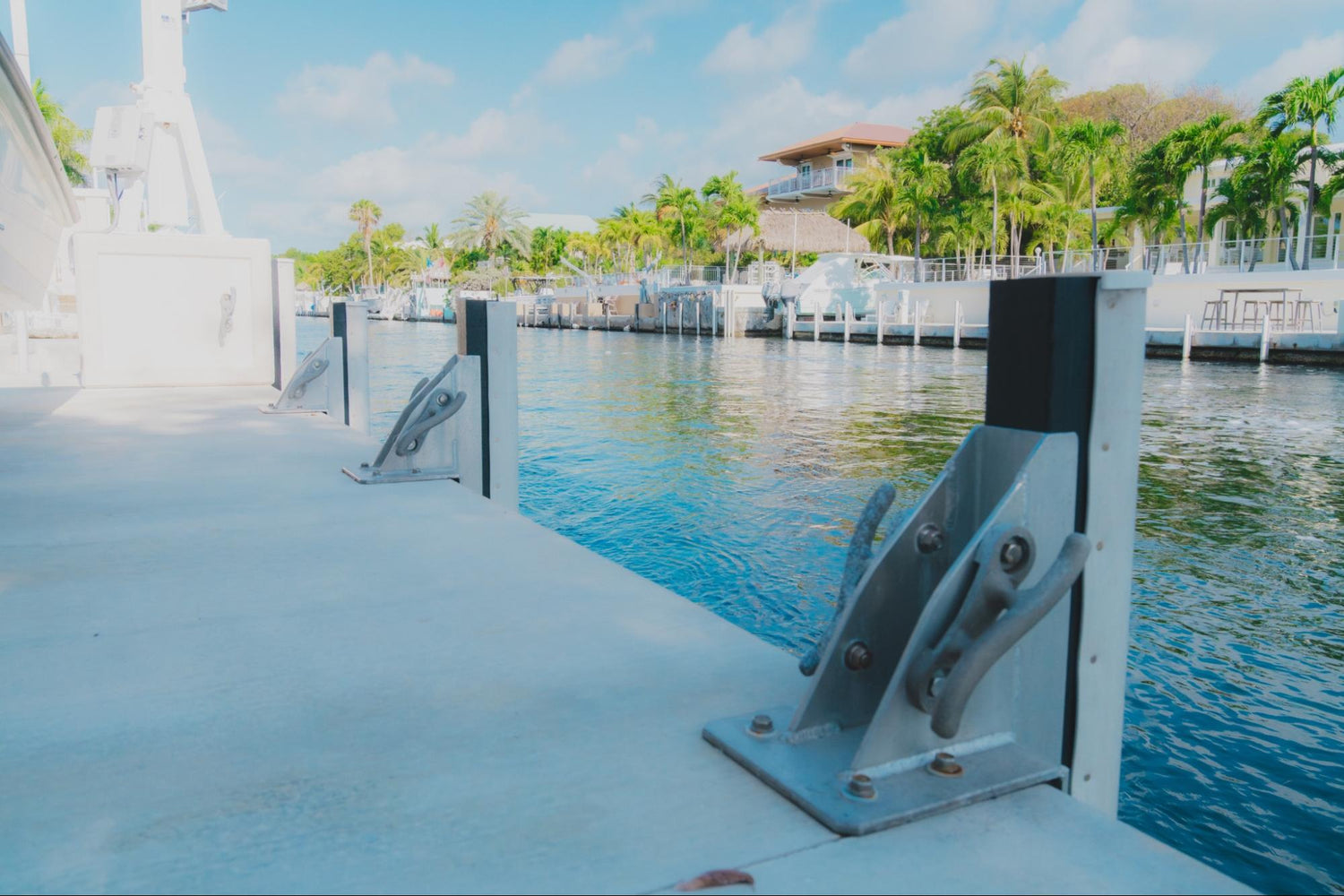 How to Moor a Boat For a Storm | Haven Dock & Marine